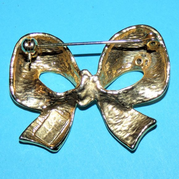 AAi | Jewelry | Vintage Signed Aai Bow Brooch Pin Ribbon Simple Elegant ...